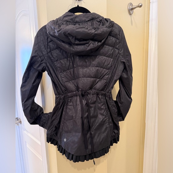 lululemon athletica | Jackets & Coats | Like New Lululemon Puffer ...